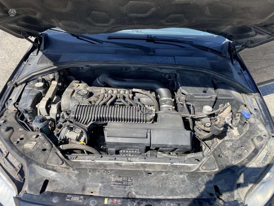 Melns Volvo V70 2014 Marijampole, ar dzinēja tilpumu 1.98 L un nobraukumu 311 tūkst. km par 5000 €, foto 21 vietnē AUTOMOTO.COM.LV