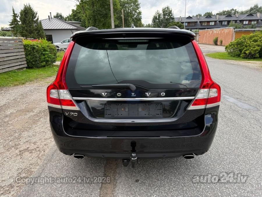 Black Volvo V70 2014 in Tallinn, with an engine capacity of 2.00 L and mileage of 279 thousand km for 7990 €, photo 9 on AUTOMOTO.COM.LV