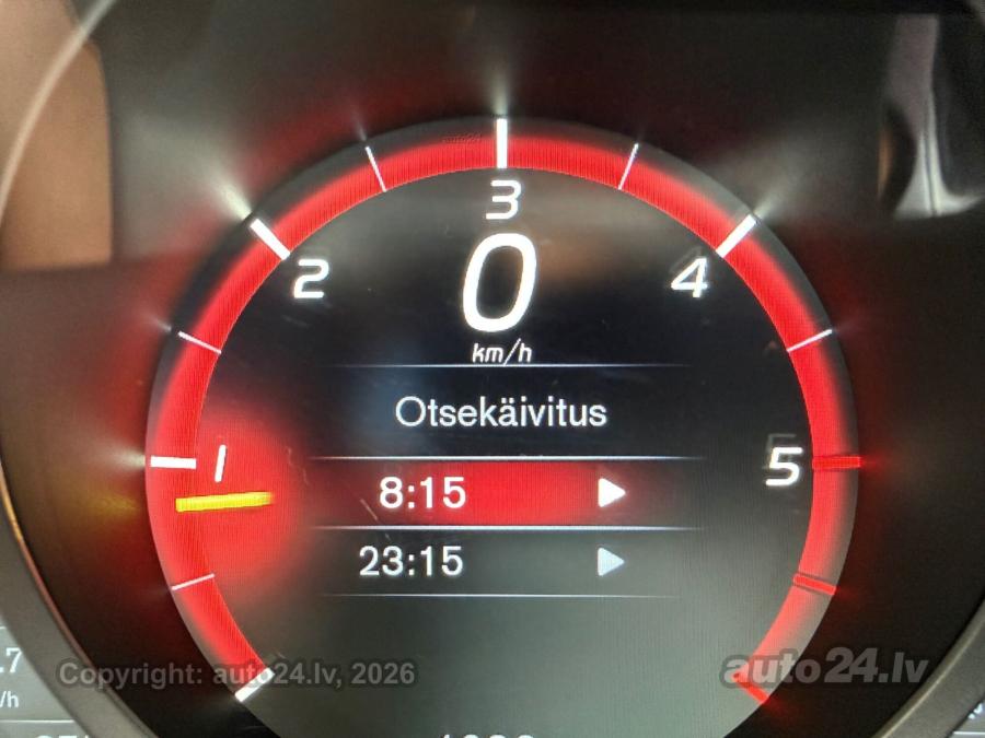 Black Volvo V70 2014 in Tallinn, with an engine capacity of 2.00 L and mileage of 279 thousand km for 7990 €, photo 20 on AUTOMOTO.COM.LV
