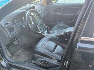Black Volvo V70 2014 in Vilnius, with an engine capacity of 1.97 L and mileage of 370 thousand km for 3900 €, photo 6 on AUTOMOTO.COM.LV