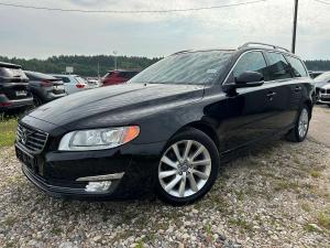 Black Volvo V70 2014 in Vilnius, with an engine capacity of 1.56 L and mileage of 216 thousand km for 8590 €, photo 3 on AUTOMOTO.COM.LV