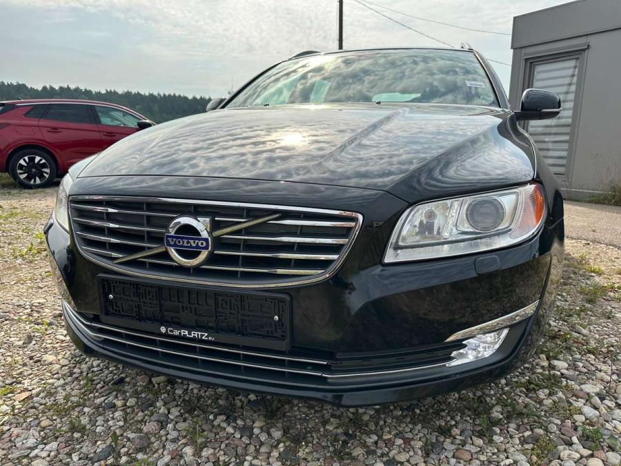 Black Volvo V70 2014 in Vilnius, with an engine capacity of 1.56 L and mileage of 216 thousand km for 8590 €, photo 4 on AUTOMOTO.COM.LV
