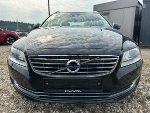 Black Volvo V70 2014 in Vilnius, with an engine capacity of 1.56 L and mileage of 216 thousand km for 8590 €, photo 13 on AUTOMOTO.COM.LV