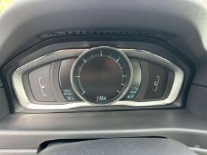 Black Volvo V70 2014 in Vilnius, with an engine capacity of 1.56 L and mileage of 216 thousand km for 8590 €, photo 16 on AUTOMOTO.COM.LV