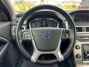 Black Volvo V70 2014 in Vilnius, with an engine capacity of 1.56 L and mileage of 216 thousand km for 8590 €, photo 18 on AUTOMOTO.COM.LV
