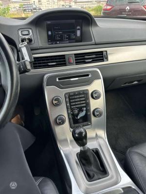Black Volvo V70 2014 in Vilnius, with an engine capacity of 1.56 L and mileage of 216 thousand km for 8590 €, photo 20 on AUTOMOTO.COM.LV