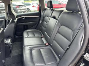 Black Volvo V70 2014 in Vilnius, with an engine capacity of 1.56 L and mileage of 216 thousand km for 8590 €, photo 23 on AUTOMOTO.COM.LV