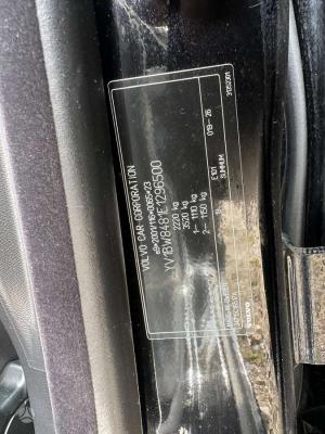 Black Volvo V70 2014 in Vilnius, with an engine capacity of 1.56 L and mileage of 216 thousand km for 8590 €, photo 33 on AUTOMOTO.COM.LV