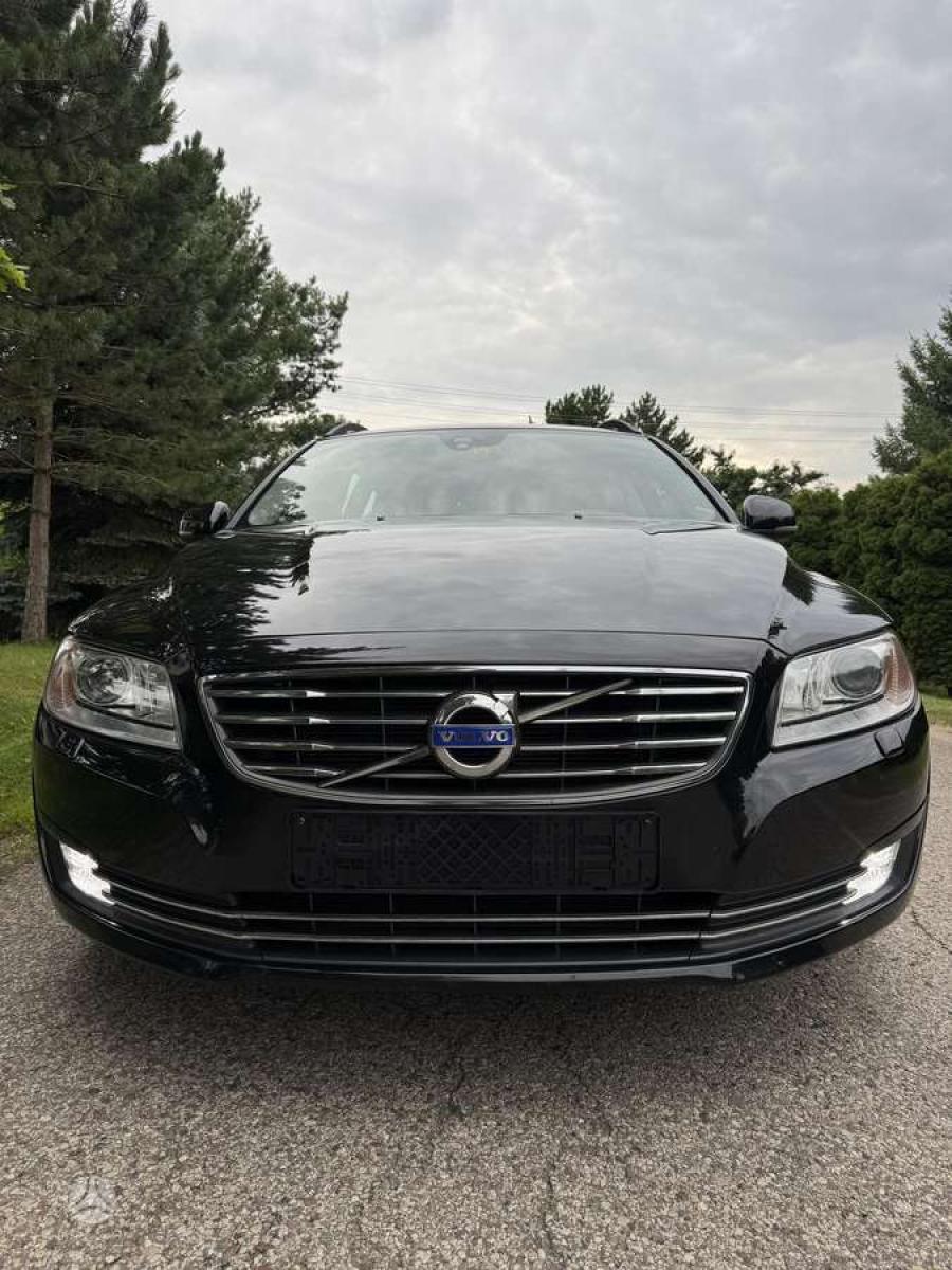 Melns Volvo V70 2014 Alīta, ar dzinēja tilpumu 1.60 L un nobraukumu 304 tūkst. km par 5350 €, foto 4 vietnē AUTOMOTO.COM.LV