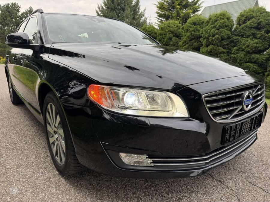 Melns Volvo V70 2014 Alīta, ar dzinēja tilpumu 1.60 L un nobraukumu 304 tūkst. km par 5350 €, foto 15 vietnē AUTOMOTO.COM.LV