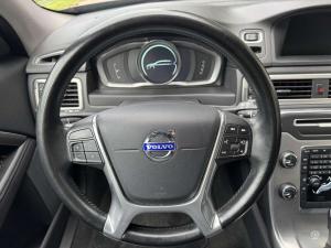 Melns Volvo V70 2014 Alīta, ar dzinēja tilpumu 1.60 L un nobraukumu 304 tūkst. km par 5350 €, foto 24 vietnē AUTOMOTO.COM.LV