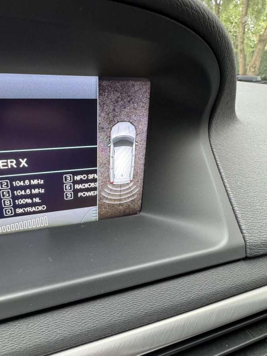 Melns Volvo V70 2014 Alīta, ar dzinēja tilpumu 1.60 L un nobraukumu 304 tūkst. km par 5350 €, foto 28 vietnē AUTOMOTO.COM.LV