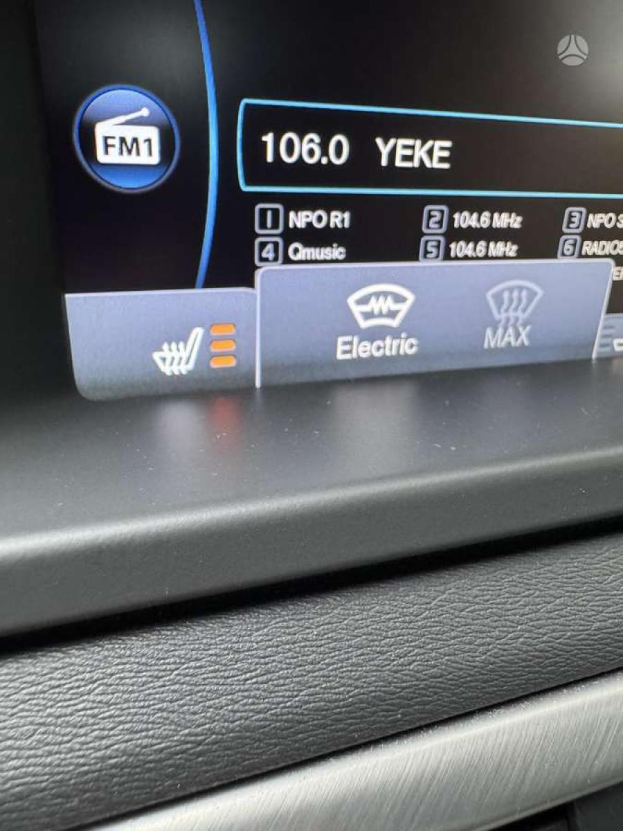 Melns Volvo V70 2014 Alīta, ar dzinēja tilpumu 1.60 L un nobraukumu 304 tūkst. km par 5350 €, foto 30 vietnē AUTOMOTO.COM.LV