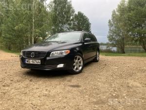 Melns Volvo V70 2014 Jēkabpils, ar dzinēja tilpumu 2.00 L un nobraukumu 396 tūkst. km par 4650 €, foto 3 vietnē AUTOMOTO.COM.LV