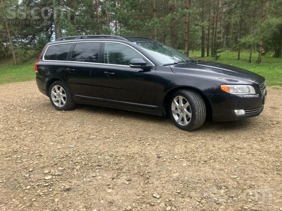 Melns Volvo V70 2014 Jēkabpils, ar dzinēja tilpumu 2.00 L un nobraukumu 396 tūkst. km par 4650 €, foto 4 vietnē AUTOMOTO.COM.LV