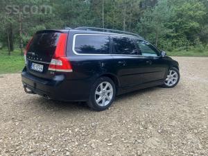 Melns Volvo V70 2014 Jēkabpils, ar dzinēja tilpumu 2.00 L un nobraukumu 396 tūkst. km par 4650 €, foto 5 vietnē AUTOMOTO.COM.LV