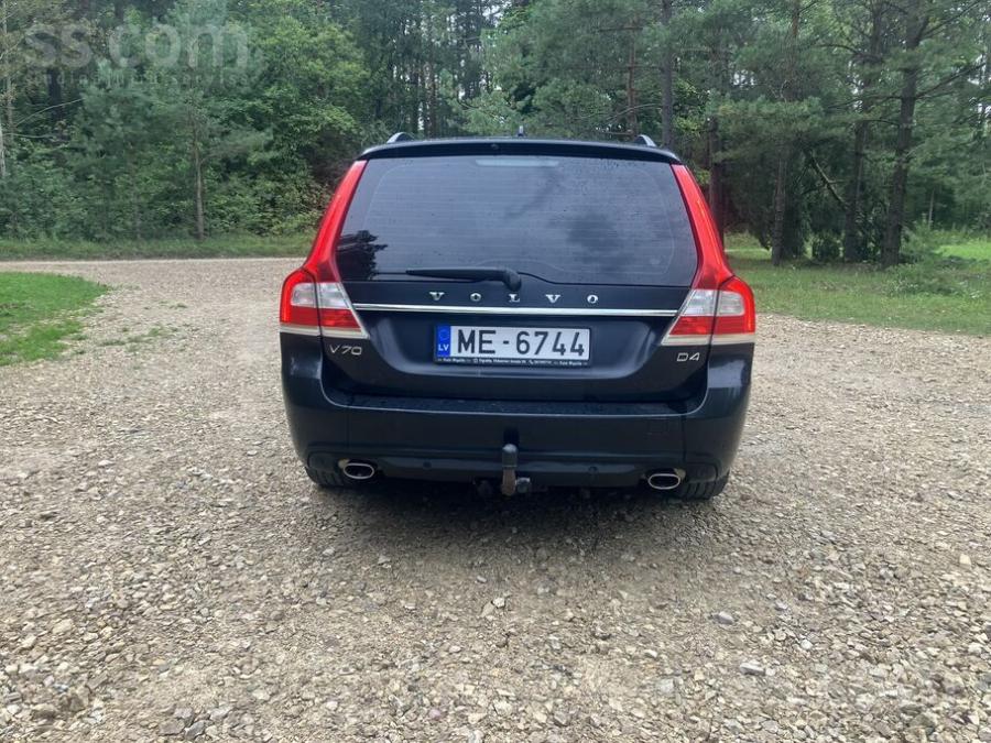 Melns Volvo V70 2014 Jēkabpils, ar dzinēja tilpumu 2.00 L un nobraukumu 396 tūkst. km par 4650 €, foto 6 vietnē AUTOMOTO.COM.LV
