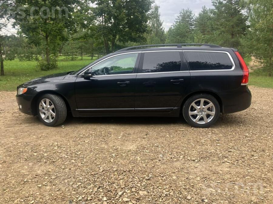 Melns Volvo V70 2014 Jēkabpils, ar dzinēja tilpumu 2.00 L un nobraukumu 396 tūkst. km par 4650 €, foto 14 vietnē AUTOMOTO.COM.LV