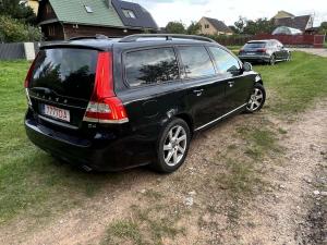 Melns Volvo V70 2014 Ignalina, ar dzinēja tilpumu 1.97 L un nobraukumu 316 tūkst. km par 3800 €, foto 5 vietnē AUTOMOTO.COM.LV