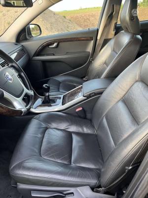 Melns Volvo V70 2014 Prienai, ar dzinēja tilpumu 1.98 L un nobraukumu 285 tūkst. km par 7250 €, foto 12 vietnē AUTOMOTO.COM.LV