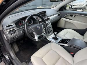 Black Volvo V70 2014 in Jonava, with an engine capacity of 1.97 L and mileage of 219 thousand km for 7150 €, photo 15 on AUTOMOTO.COM.LV