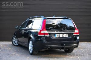 Melns Volvo V70 2014 Rīga, ar dzinēja tilpumu 2.00 L un nobraukumu 396 tūkst. km par 5290 €, foto 5 vietnē AUTOMOTO.COM.LV
