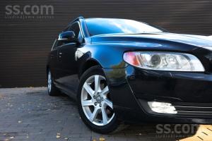Melns Volvo V70 2014 Rīga, ar dzinēja tilpumu 2.00 L un nobraukumu 396 tūkst. km par 5290 €, foto 10 vietnē AUTOMOTO.COM.LV