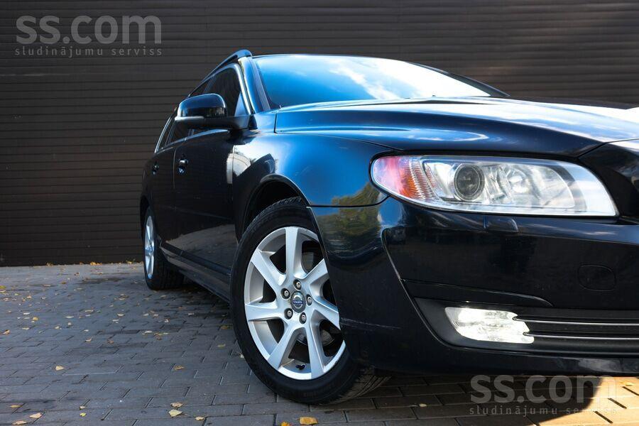 Melns Volvo V70 2014 Rīga, ar dzinēja tilpumu 2.00 L un nobraukumu 396 tūkst. km par 5290 €, foto 10 vietnē AUTOMOTO.COM.LV