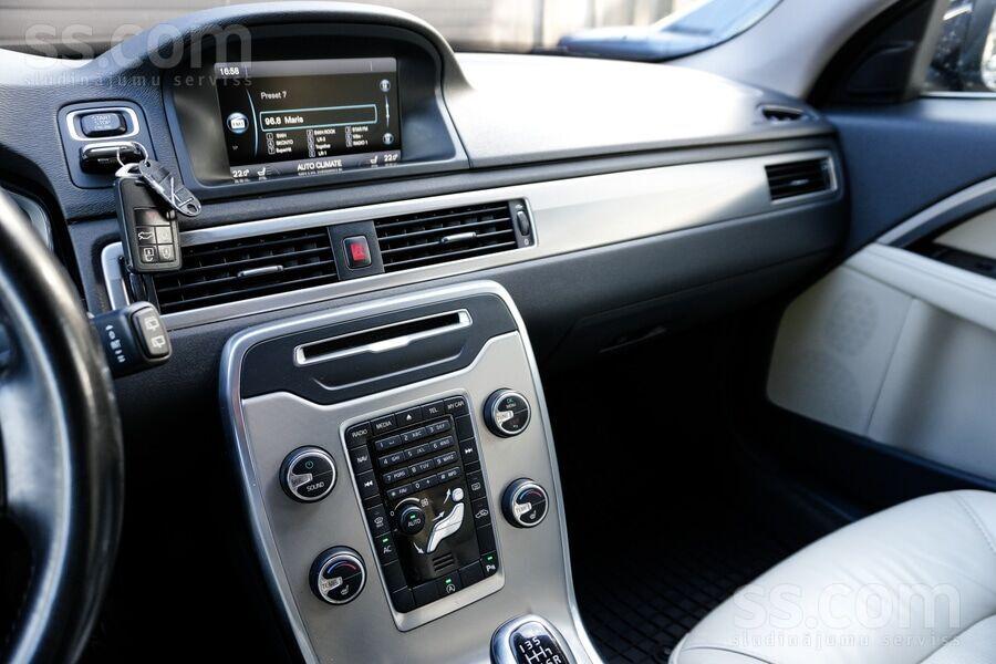 Melns Volvo V70 2014 Rīga, ar dzinēja tilpumu 2.00 L un nobraukumu 396 tūkst. km par 5290 €, foto 11 vietnē AUTOMOTO.COM.LV