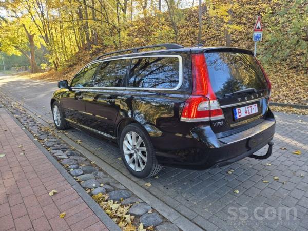 Melns Volvo V70 2014 Bauska, ar dzinēja tilpumu 2.00 L un nobraukumu 322 tūkst. km par 7790 €, foto 4 vietnē AUTOMOTO.COM.LV
