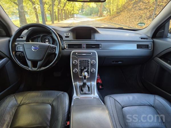 Melns Volvo V70 2014 Bauska, ar dzinēja tilpumu 2.00 L un nobraukumu 322 tūkst. km par 7790 €, foto 11 vietnē AUTOMOTO.COM.LV