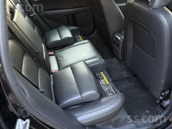 Black Volvo V70 2015 in Riga, with an engine capacity of 2.00 L and mileage of 0 thousand km for 7600 €, photo 9 on AUTOMOTO.COM.LV