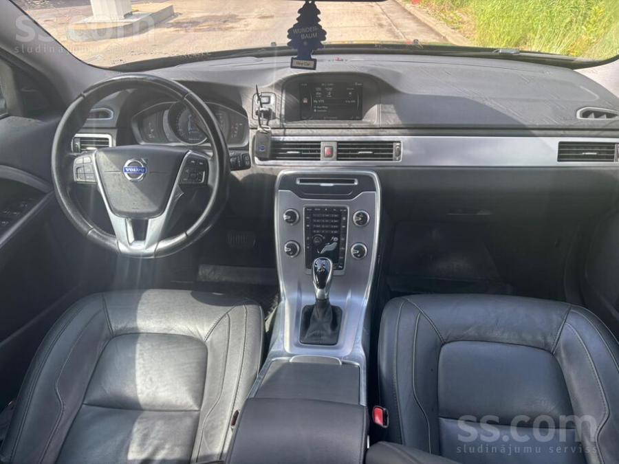 Melns Volvo V70 2015 Rīga, ar dzinēja tilpumu 2.00 L un nobraukumu 197 tūkst. km par 7600 €, foto 5 vietnē AUTOMOTO.COM.LV