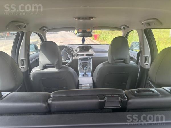 Melns Volvo V70 2015 Rīga, ar dzinēja tilpumu 2.00 L un nobraukumu 197 tūkst. km par 7600 €, foto 8 vietnē AUTOMOTO.COM.LV