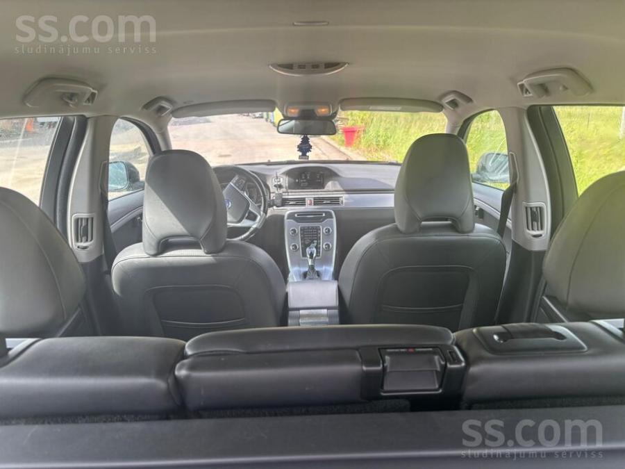 Melns Volvo V70 2015 Rīga, ar dzinēja tilpumu 2.00 L un nobraukumu 197 tūkst. km par 7600 €, foto 8 vietnē AUTOMOTO.COM.LV