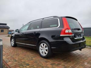 Black Volvo V70 2015 in Vilnius, with an engine capacity of 2.00 L and mileage of 251 thousand km for 7299 €, photo 8 on AUTOMOTO.COM.LV