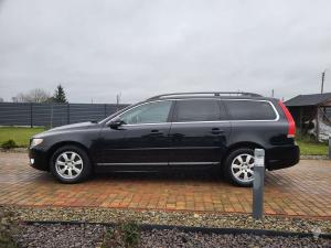 Black Volvo V70 2015 in Vilnius, with an engine capacity of 2.00 L and mileage of 251 thousand km for 7299 €, photo 10 on AUTOMOTO.COM.LV