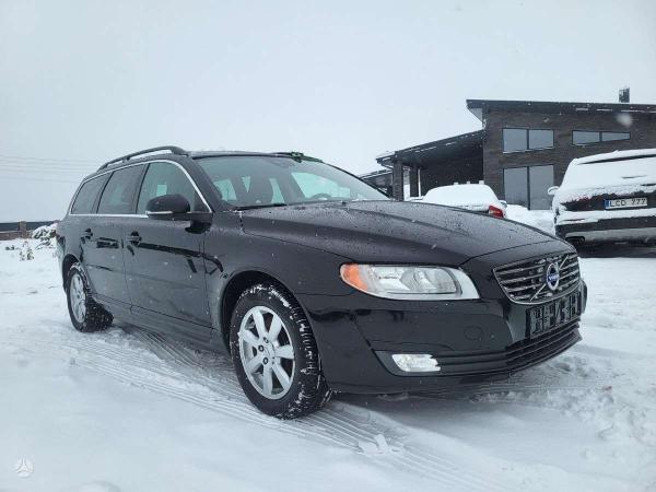 Melns Volvo V70 2015 Viļņa, ar dzinēja tilpumu 2.00 L un nobraukumu 252 tūkst. km par 7299 €, foto 5 vietnē AUTOMOTO.COM.LV