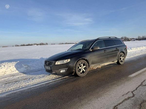 Black Volvo V70 2015 in Klaipeda, with an engine capacity of 1.98 L and mileage of 506 thousand km for 7999 €, photo 5 on AUTOMOTO.COM.LV