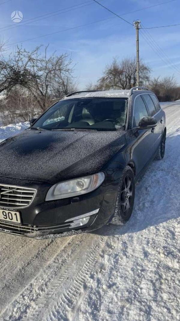 Black Volvo V70 2015 in Klaipeda, with an engine capacity of 1.98 L and mileage of 506 thousand km for 7999 €, photo 7 on AUTOMOTO.COM.LV