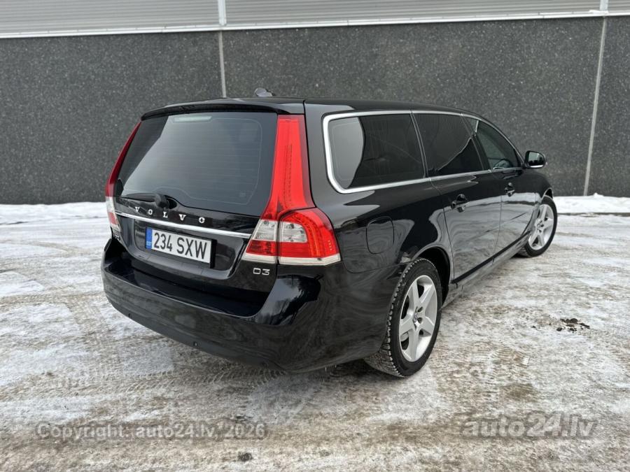 Melns Volvo V70 2015 Pērnava, ar dzinēja tilpumu 2.00 L un nobraukumu 208 tūkst. km par 7290 €, foto 3 vietnē AUTOMOTO.COM.LV