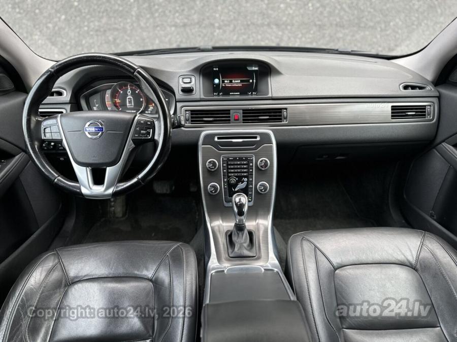 Melns Volvo V70 2015 Pērnava, ar dzinēja tilpumu 2.00 L un nobraukumu 208 tūkst. km par 7290 €, foto 13 vietnē AUTOMOTO.COM.LV