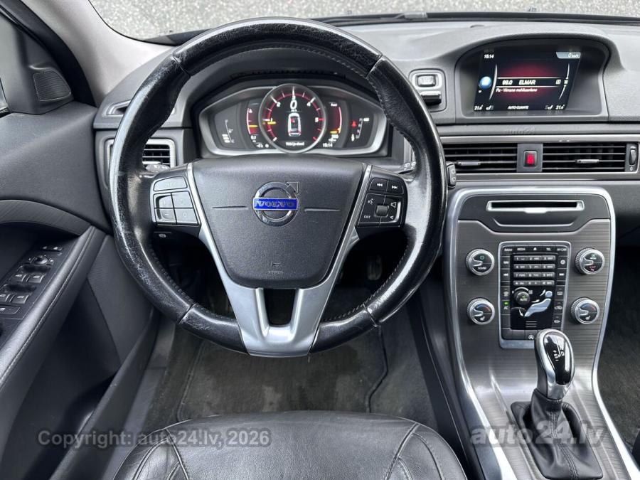 Melns Volvo V70 2015 Pērnava, ar dzinēja tilpumu 2.00 L un nobraukumu 208 tūkst. km par 7290 €, foto 14 vietnē AUTOMOTO.COM.LV