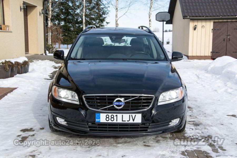 Black Volvo V70 2015 in Paide, with an engine capacity of 2.00 L and mileage of 262 thousand km for 7990 €, photo 2 on AUTOMOTO.COM.LV