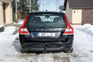 Black Volvo V70 2015 in Paide, with an engine capacity of 2.00 L and mileage of 262 thousand km for 7990 €, photo 5 on AUTOMOTO.COM.LV