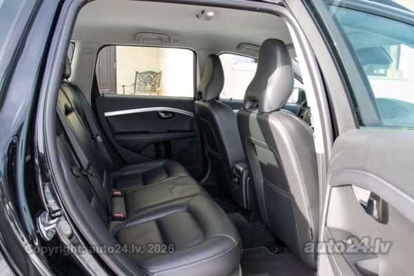 Melns Volvo V70 2015 Paide, ar dzinēja tilpumu 2.00 L un nobraukumu 262 tūkst. km par 7990 €, foto 11 vietnē AUTOMOTO.COM.LV