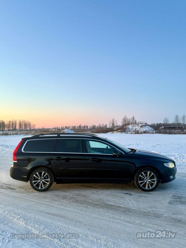 Melns Volvo V70 2015 Tallina, ar dzinēja tilpumu 2.00 L un nobraukumu 447 tūkst. km par 5000 €, foto 5 vietnē AUTOMOTO.COM.LV