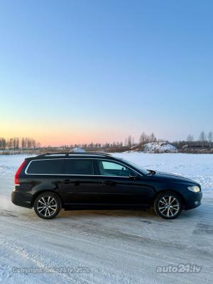 Black Volvo V70 2015 in Tallinn, with an engine capacity of 2.00 L and mileage of 447 thousand km for 5000 €, photo 5 on AUTOMOTO.COM.LV