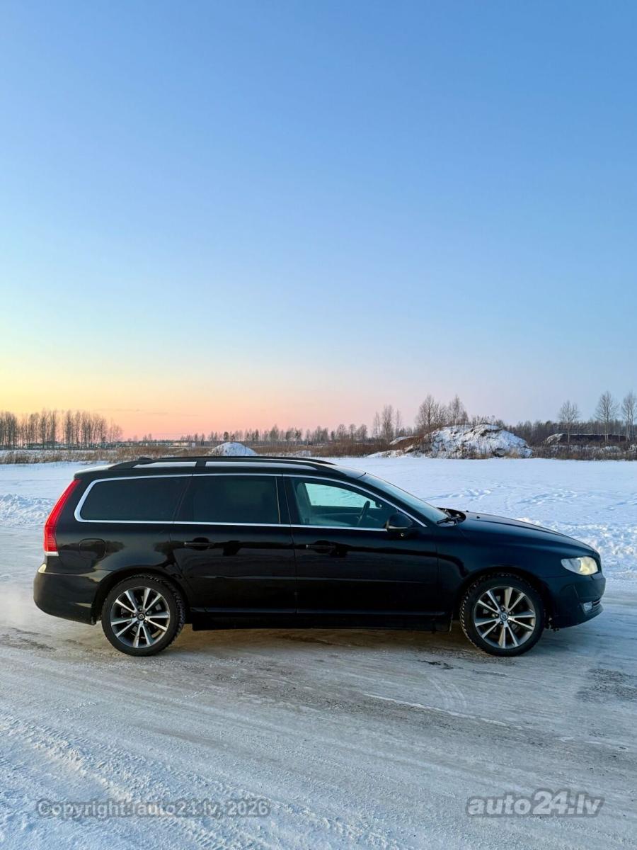 Black Volvo V70 2015 in Tallinn, with an engine capacity of 2.00 L and mileage of 447 thousand km for 5000 €, photo 5 on AUTOMOTO.COM.LV