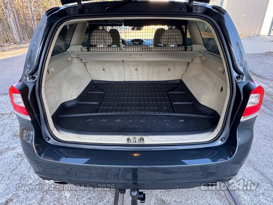 Черный Вольво В70 2015 в Таллин, объемом двигателя 2.00 л и пробегом 278 тыс. км за 8700 €, фото 21 на AUTOMOTO.COM.LV
